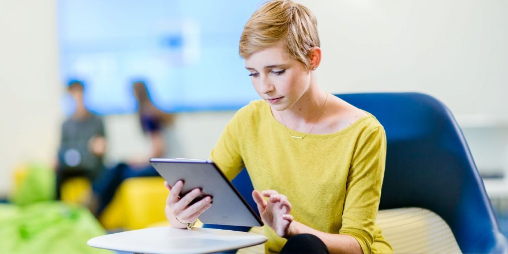 Do Space girls-who-can-code - Do Space